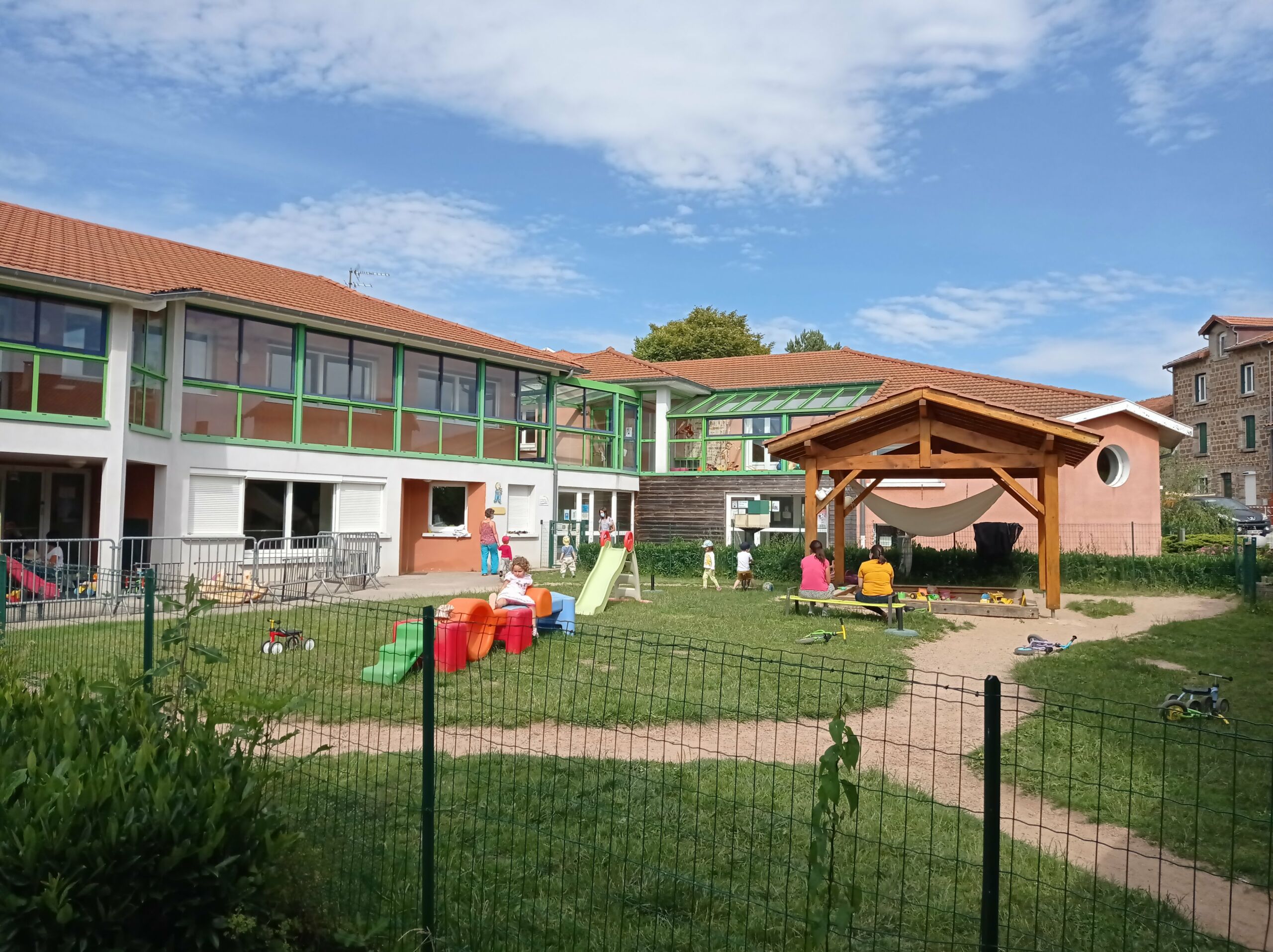 L'enfance, la jeunesse et la famille | Saint-Martin-en-Haut
